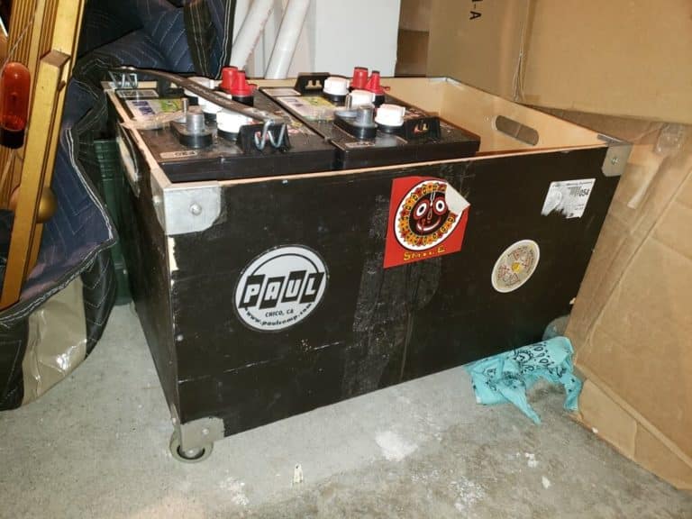 Battery cart for outdoor gigs and emergency power
