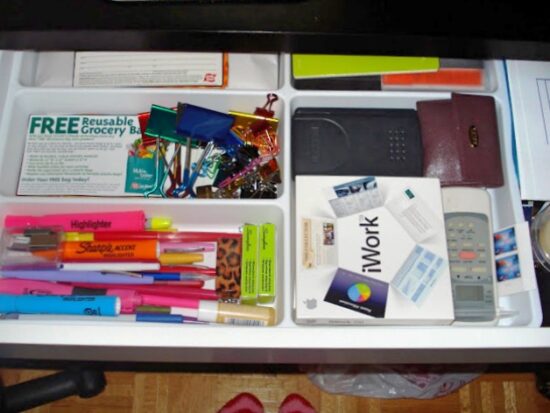 3 hacks to make your Micke Desk more useful