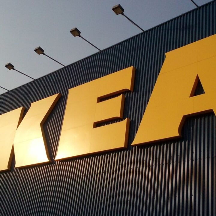 Pre-loved bargains galore in first IKEA second-hand store - IKEA Hackers