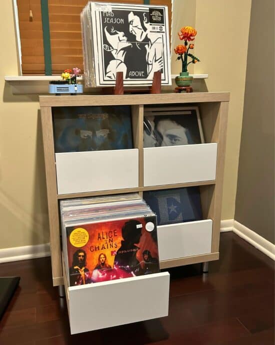 A Japanese Furniture Maker Holds the Key to Luxe (Simple) Record Storage