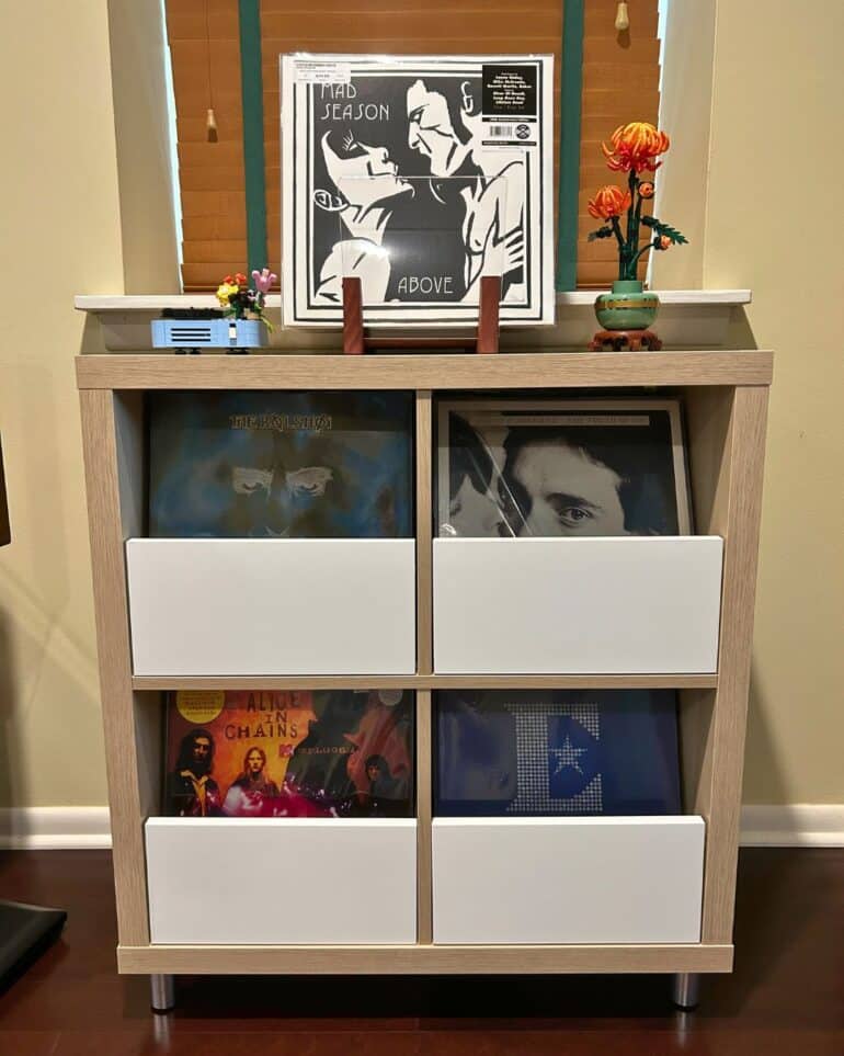 A Japanese Furniture Maker Holds the Key to Luxe (Simple) Record Storage