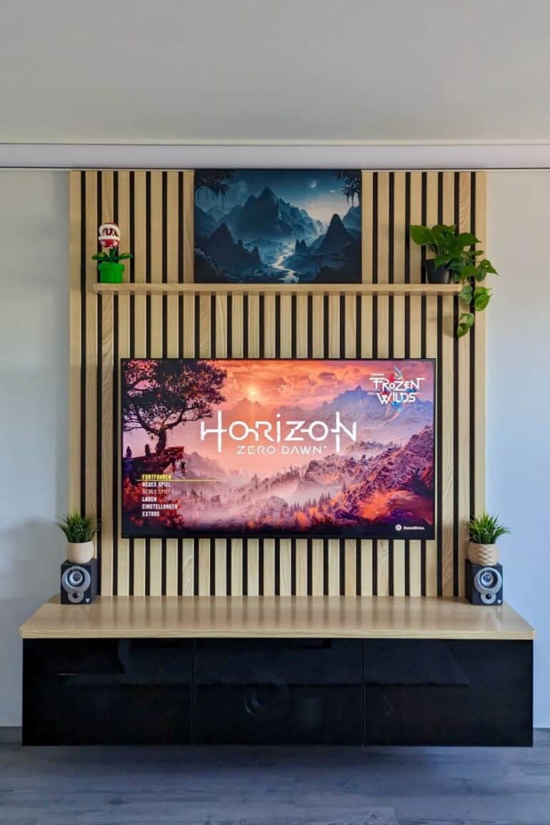 This DIY TV Accent Wall Fixes That Awkward “Small TV-Big Wall” Gap